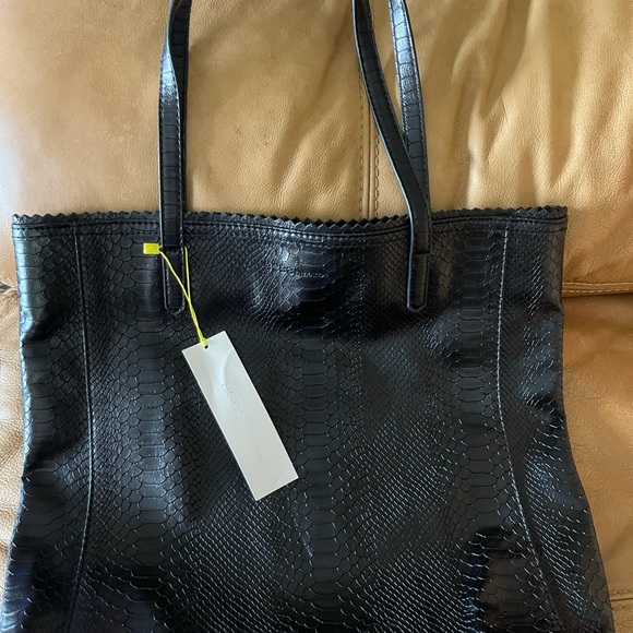 BCBGeneration | Bags | Bcbgeneration Tote | Poshmark